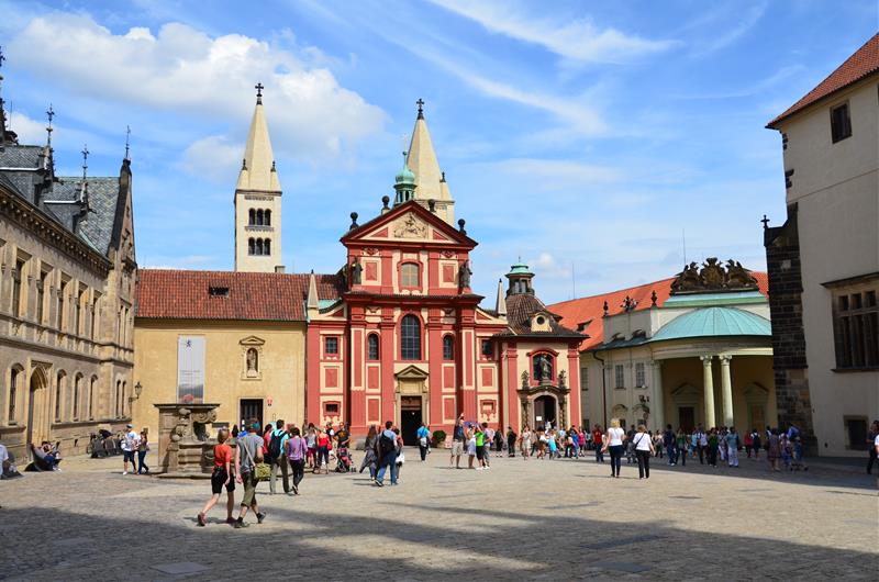 Prague Castle In Detail (incl. admission)