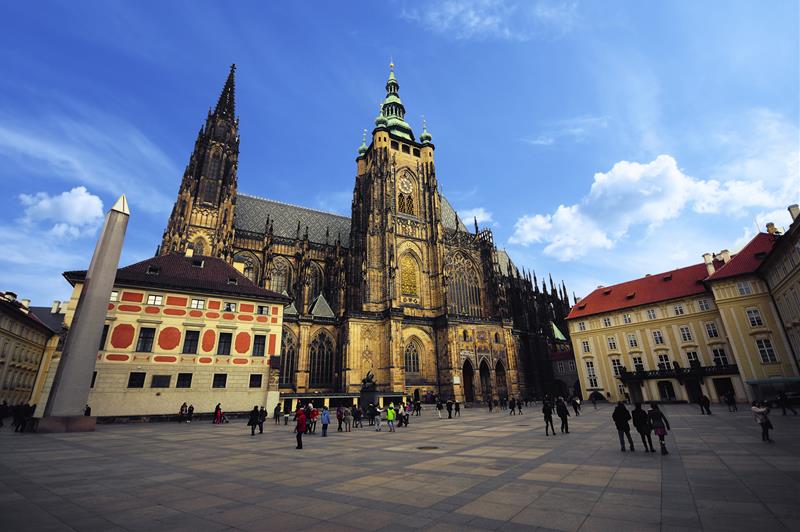 Prague Castle Tour (incl. admission)