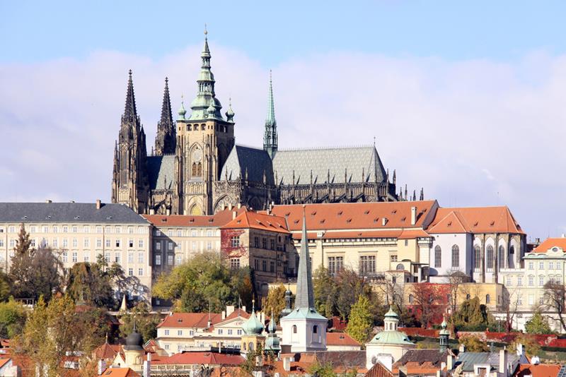 Prague - Historical City Bus Tour + 1 hr Boat Trip